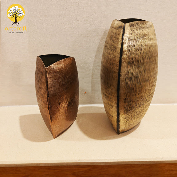 Curved Vase - Made in 100% Pure Brass – Artcraft